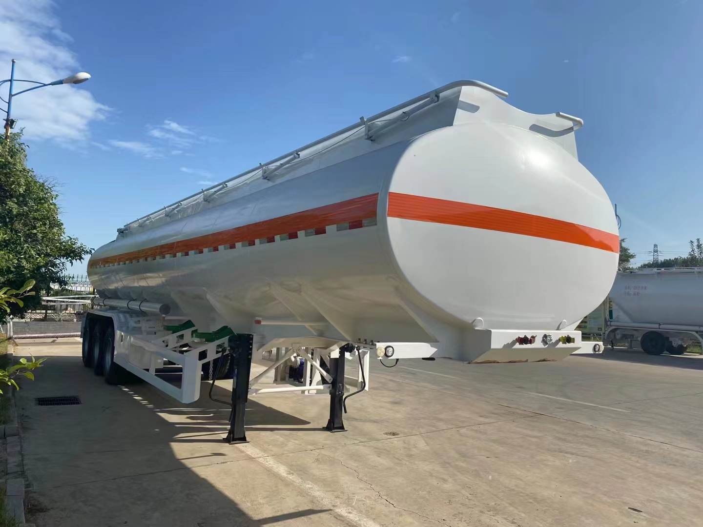 CNG Gas Tanker Semi Trailer from China manufacturer - Shandong Luen ...