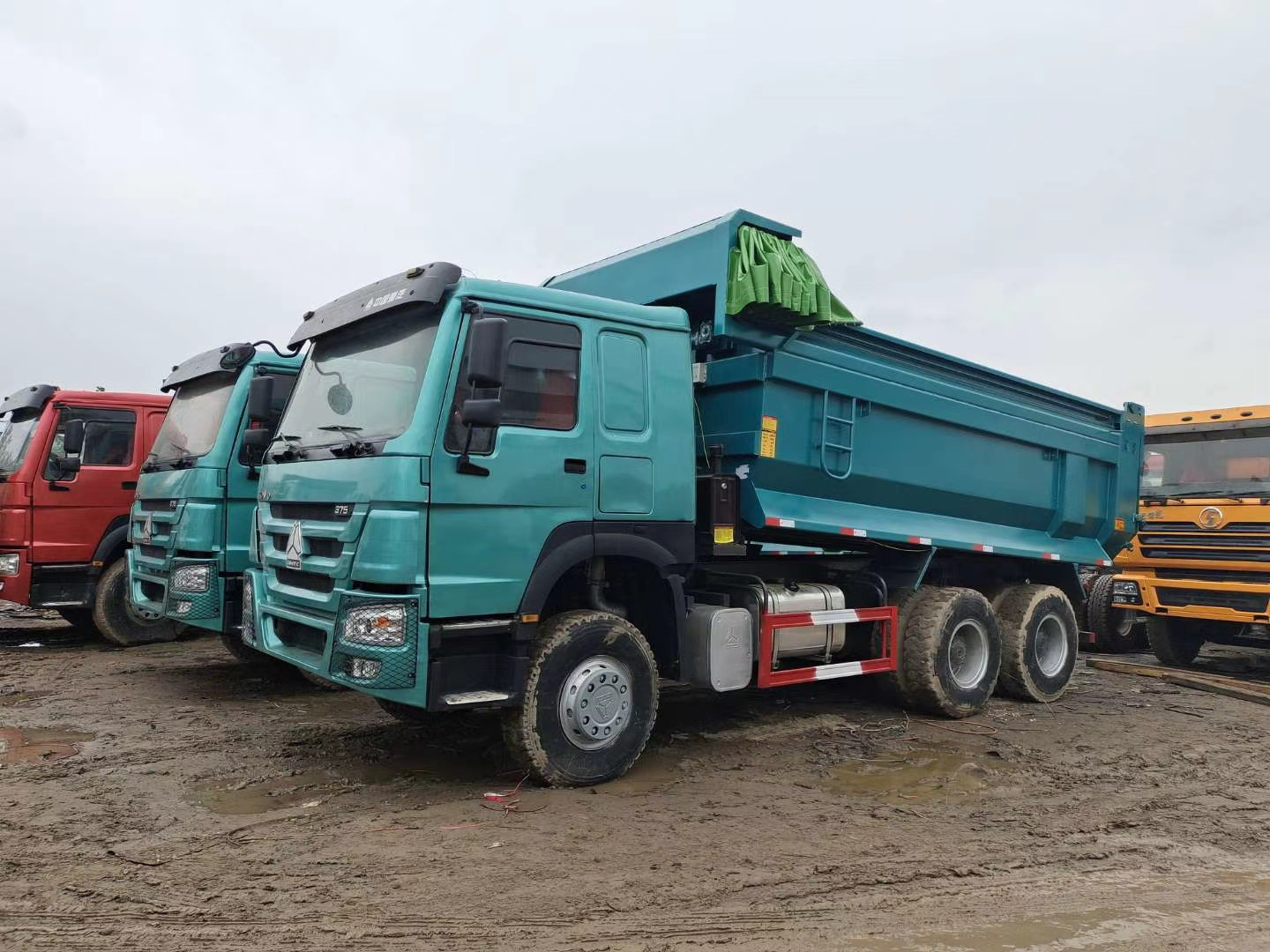 Quad Axle Automatic Concrete Dump Truck from China manufacturer ...