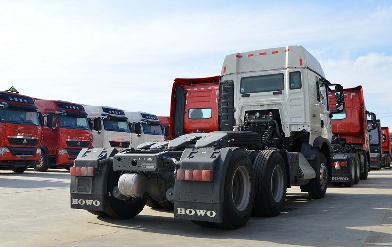 371HP 6X4 Prime Mover Sinotruk HOWO Trailer Head Heavy Duty Tractor ...