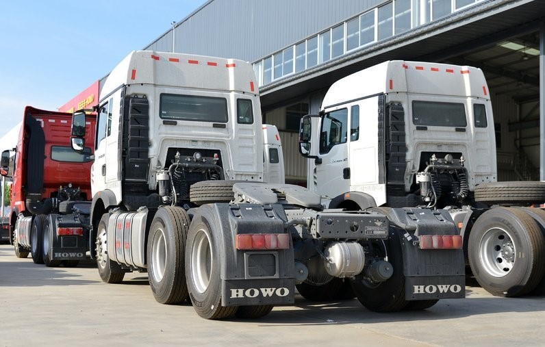 371HP 6X4 Prime Mover Sinotruk HOWO Trailer Head Heavy Duty Tractor ...